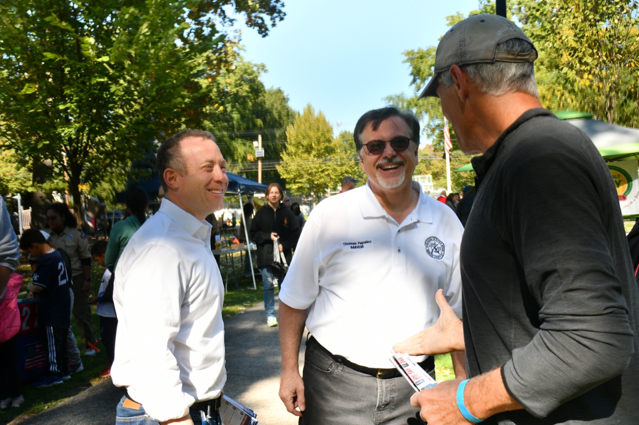 PHOTO RELEASE: Gottheimer Celebrates River Edge Day with Fifth District ...