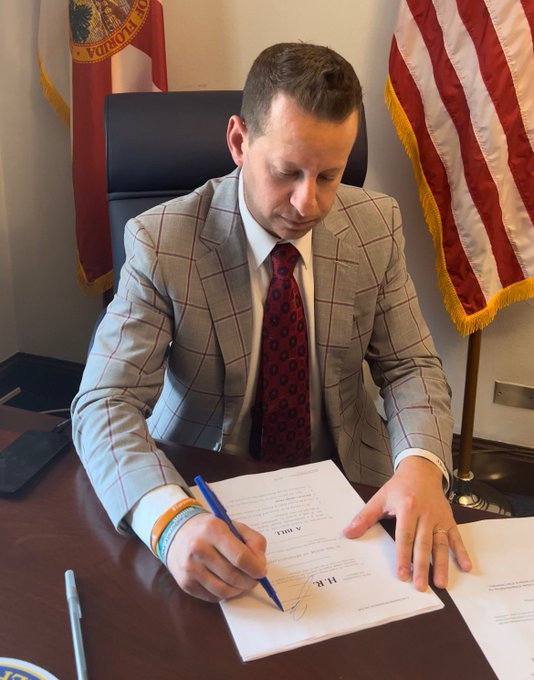 Moskowitz Introduces Legislation to Raise Age to Purchase a ...