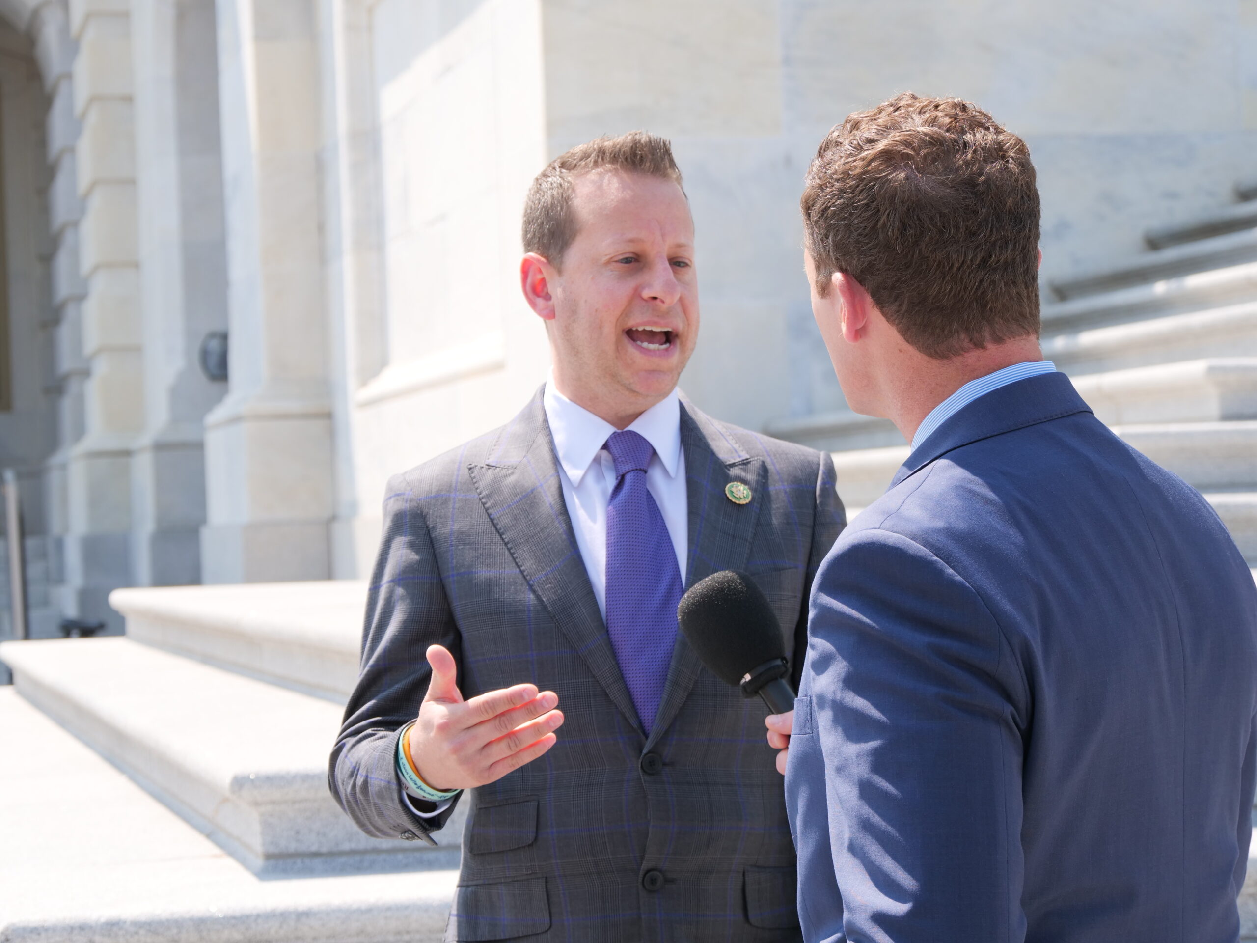 Moskowitz Supports Deal to Avoid Catastrophic Default