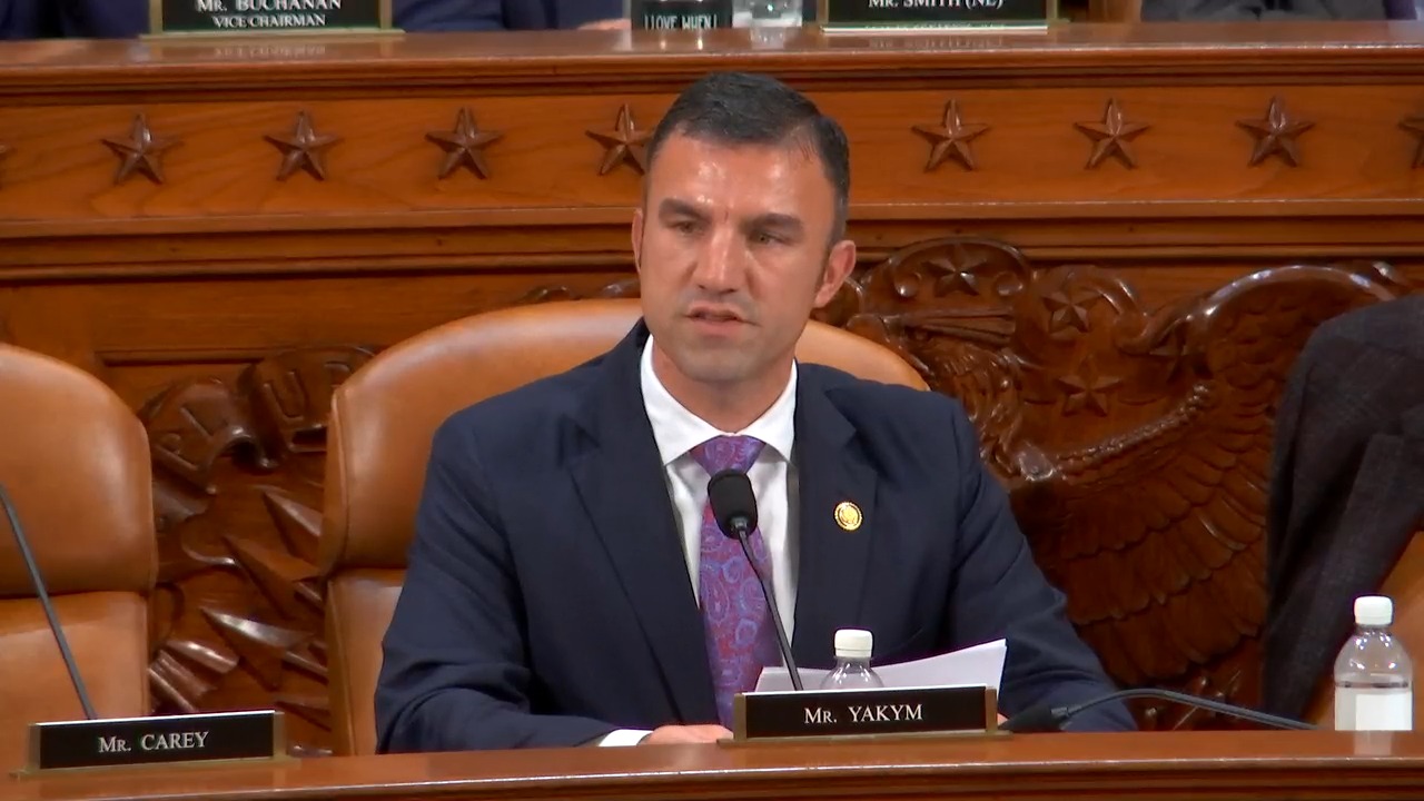 Yakym, Colleagues Advance Bipartisan Bill to Improve Patient Healthcare